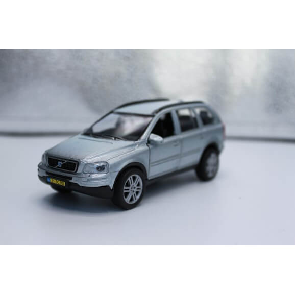 Köp Kids Globe Leksaksbil Volvo XC90 med hästtrailer